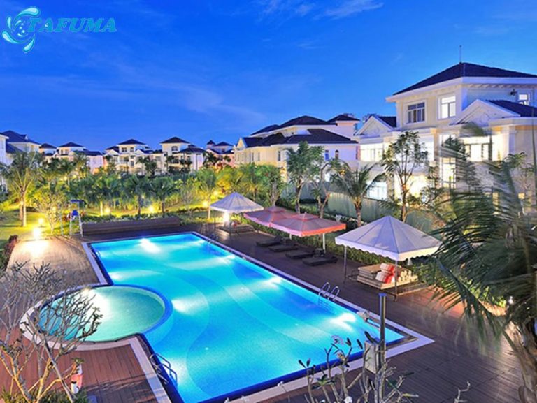 Đèn hồ bơi là gì? Tính năng? Công dụng?